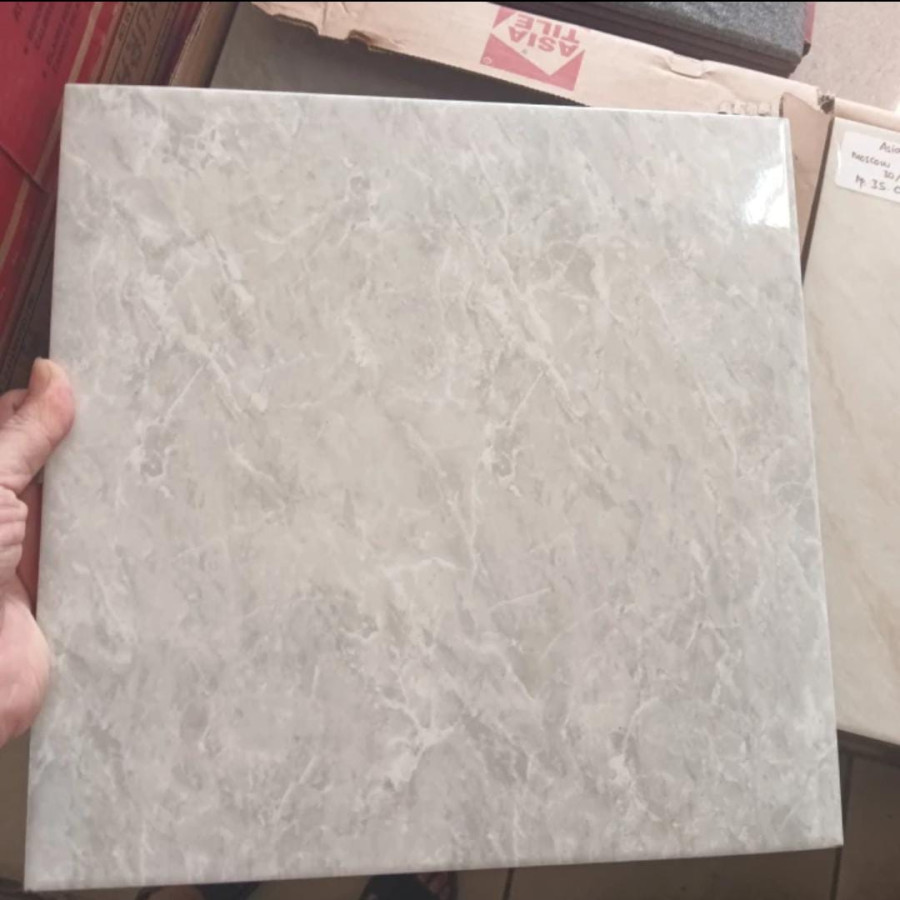 Keramik 30x30 Polished