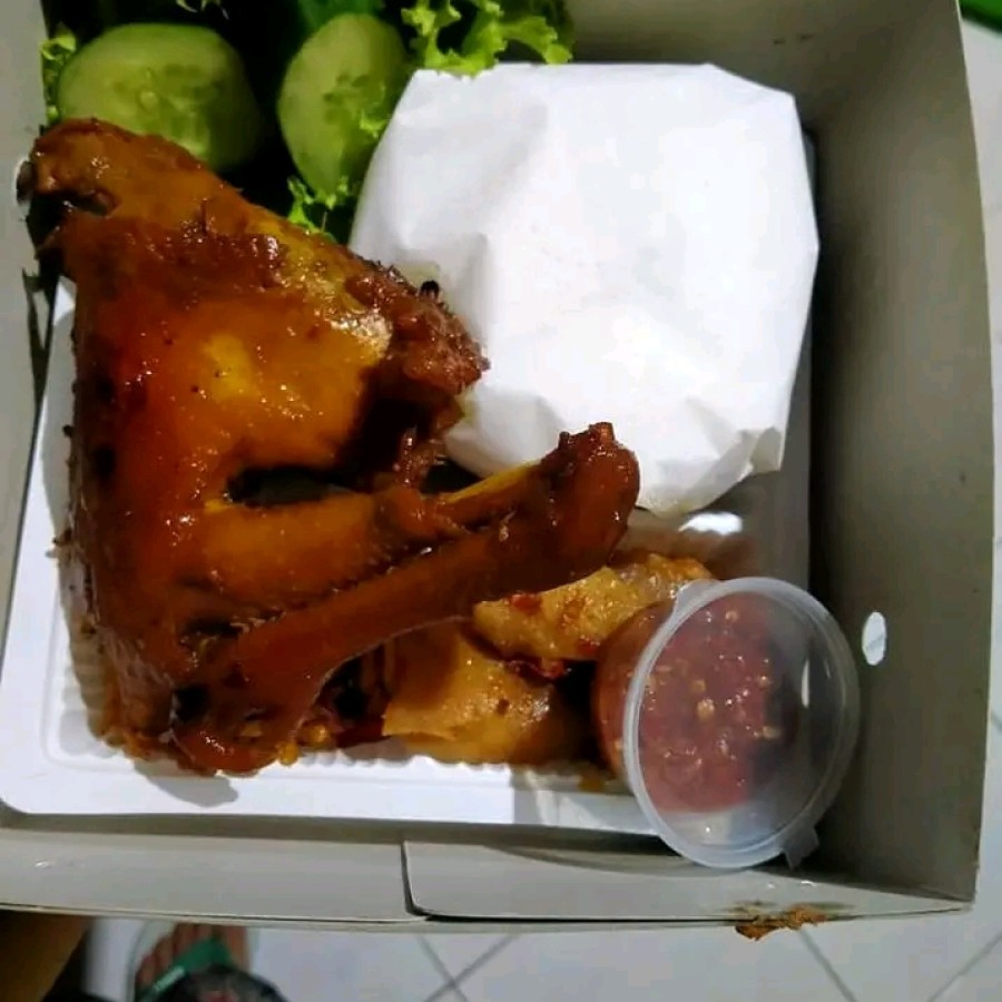 Nasi box ayam kampung bakar