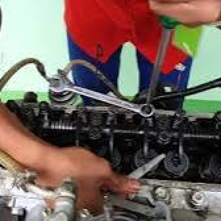 UJI KOMPETENSI KEJURUAN PEMELIHARAAN KENDARAAN RINGAN SISTEM INJEKSI