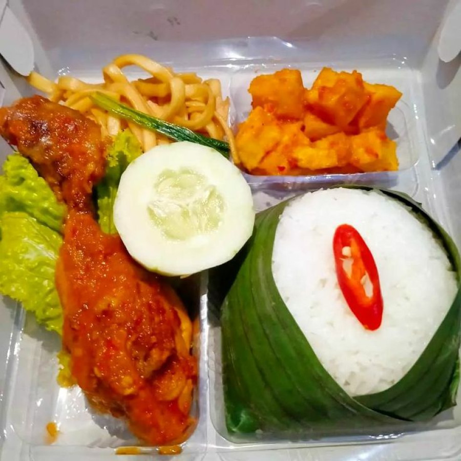 nasi kotak - Nasi Putih, Ayam, Telur Bumbu Bali