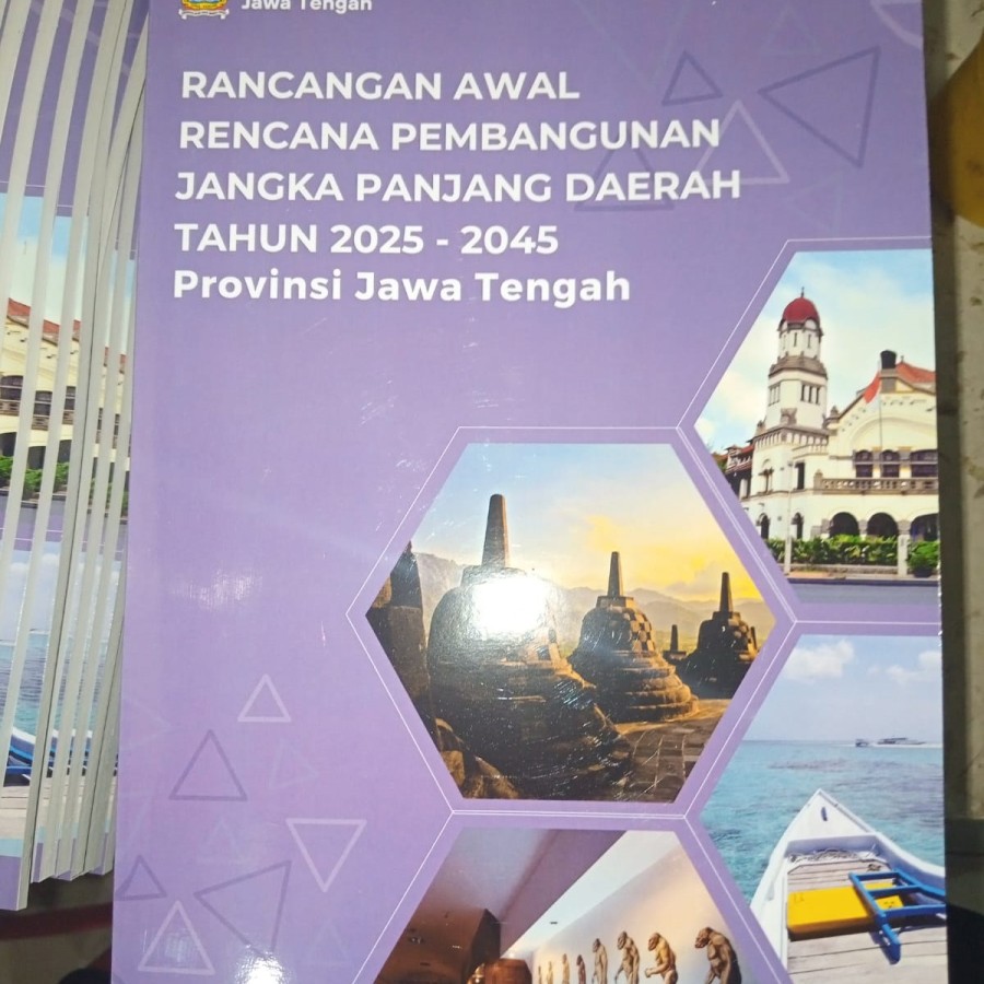 Buku Bahan Forum Konsultasi Publik RPJPD Prov Jateng Th2025-2045