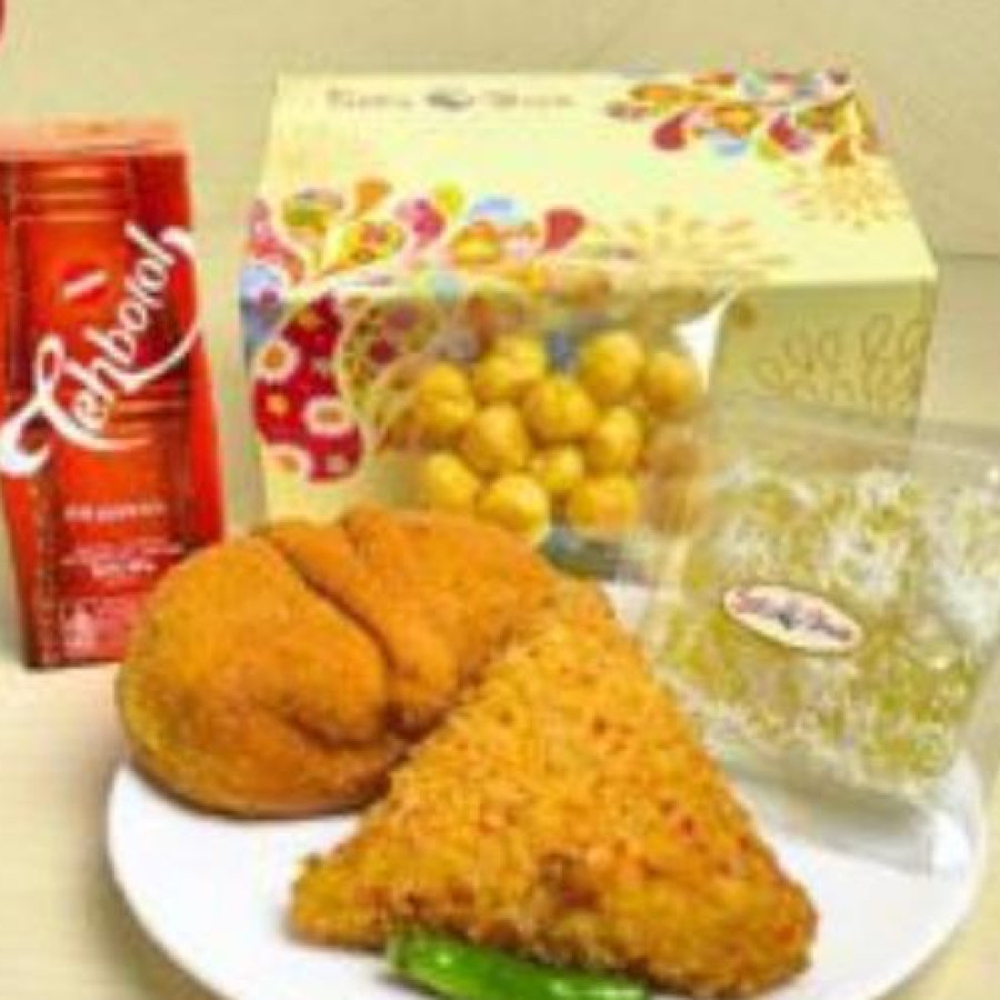 Snack Box Premium – Isi 4 Varian Kue dan minum