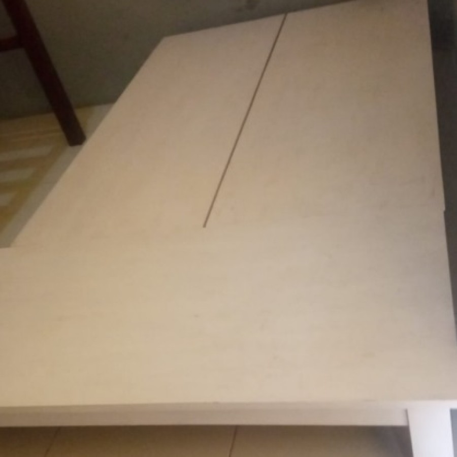 Rak Kayu menyimpan Arsip